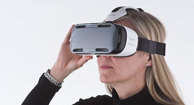 Oculus goes mainstream with inexpensive virtual reality gear, apps