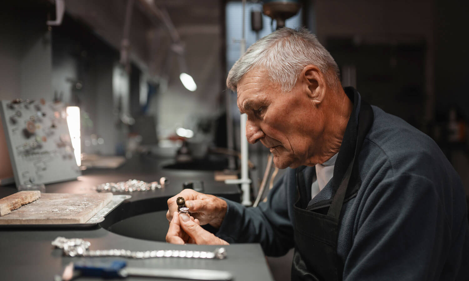 How to qualify for EI benefits in retirement - MoneySense