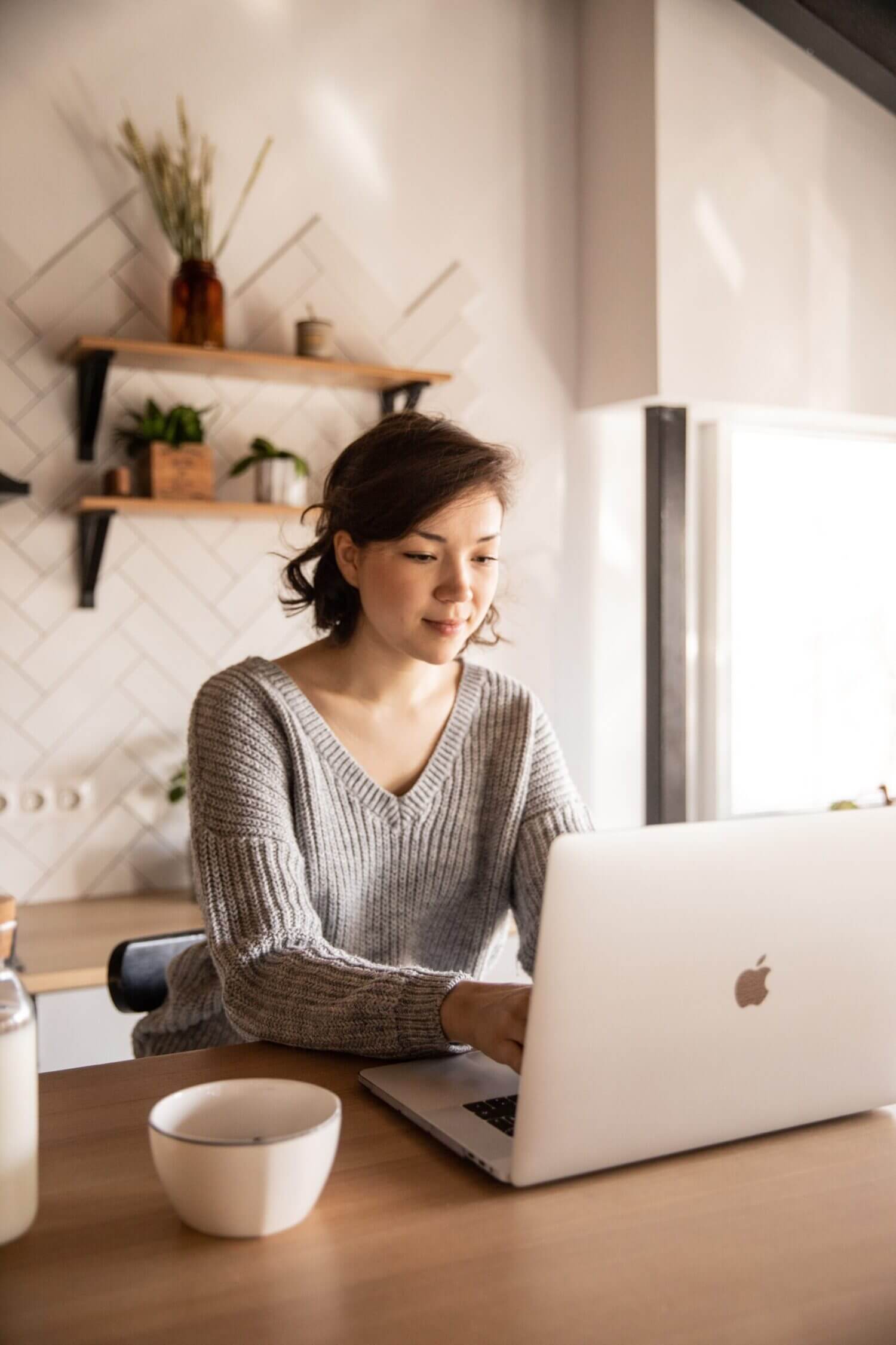 When to prioritize debt repayment over saving