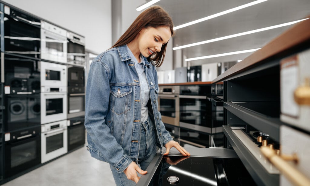 How long do debt collectors try to collect in Canada? - MoneySense