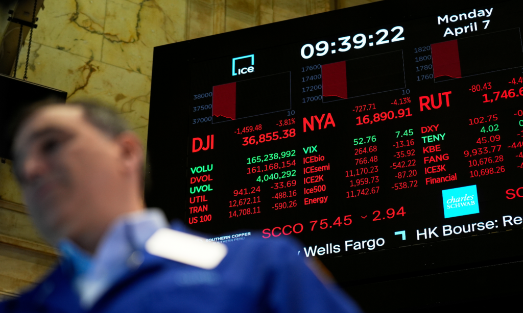 What is the low-income cut-off in Canada? - MoneySense