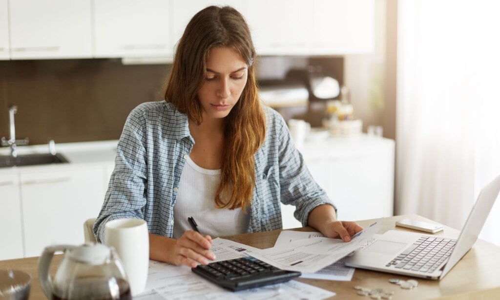 How to protect yourself from CRA phone scams